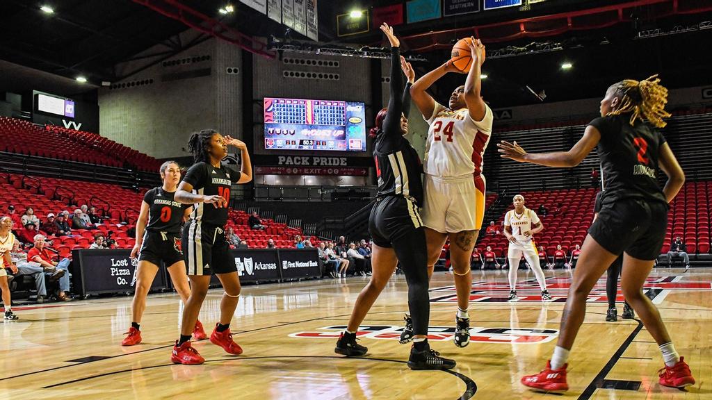 2nd-quarter shortcomings cause road-trip sweep – The Hawkeye